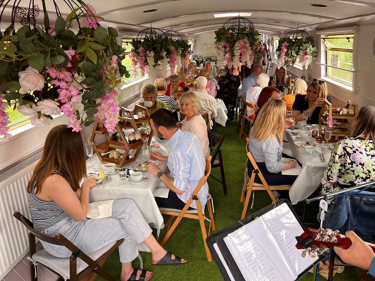 Afternoon Chai - Re-Union Canal Boats
